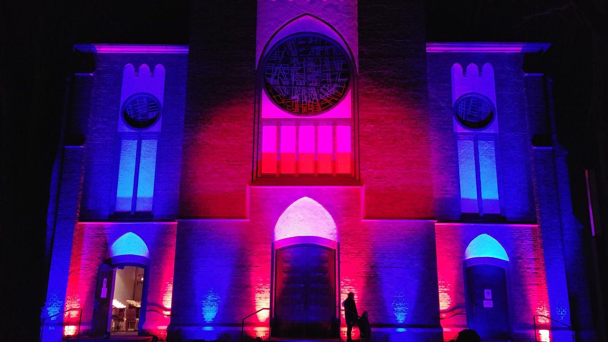 Brackeler St.-Clemens-Kirche farbenprächtig beleuchtet: Letzte Station ...