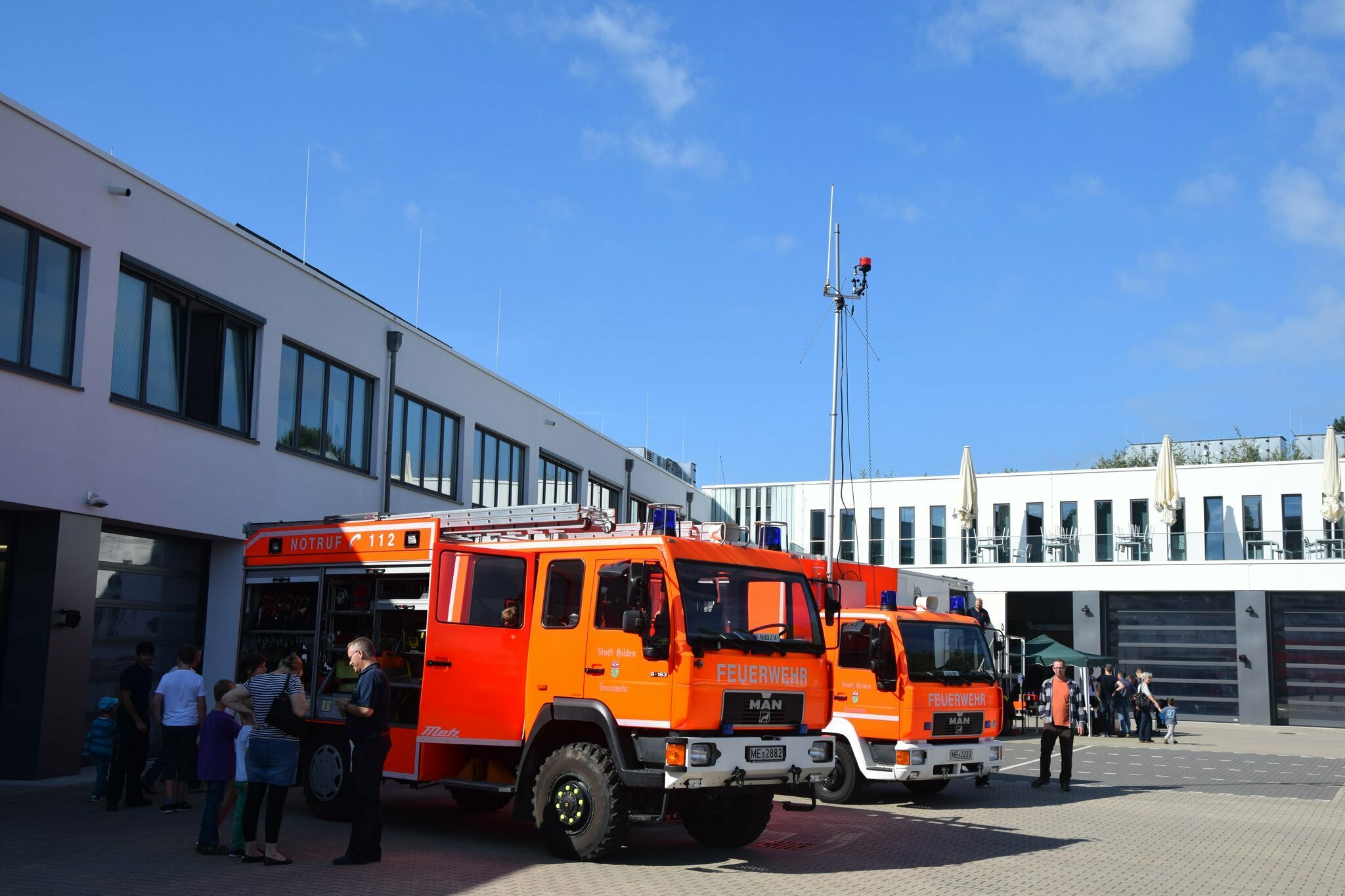Um- und Ausbaupläne für die Hildener Feuerwache: Solarstrom, Dachgrün ...