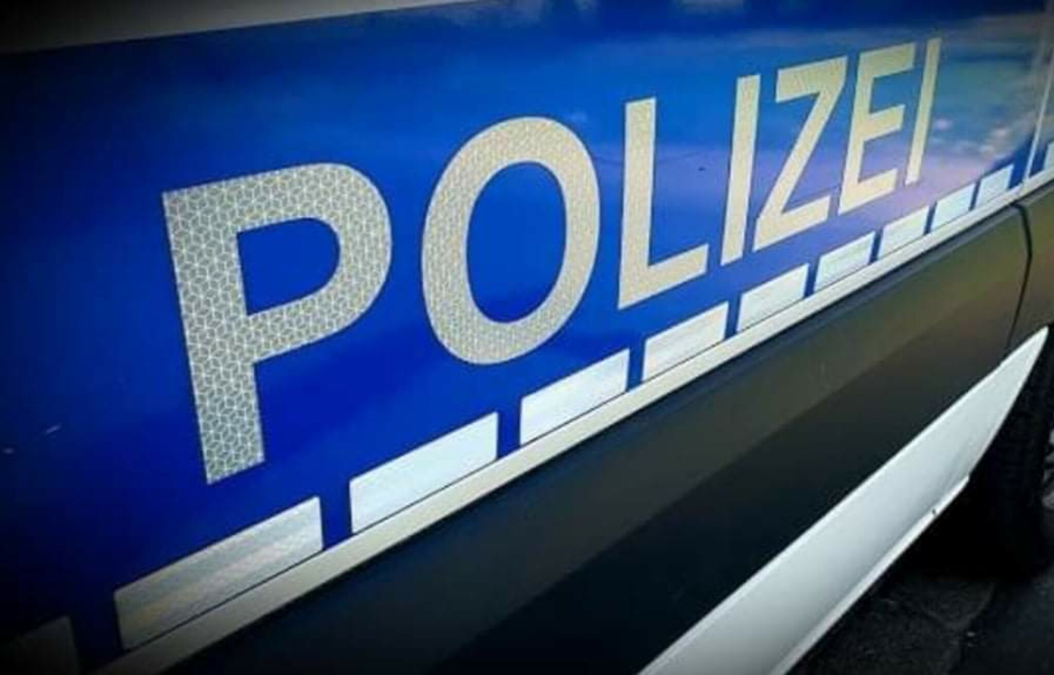 Polizei Bochum: POL-BO: Gezündelt und 15 Autos beschädigt - Bochum