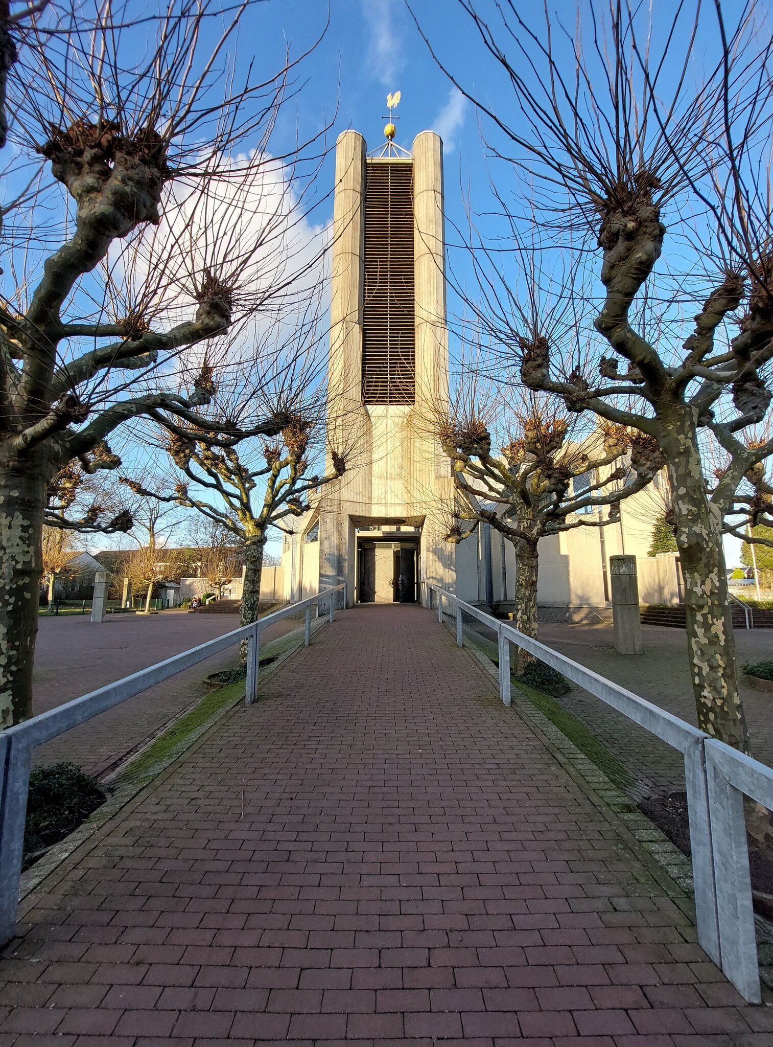 Kirche Innen u. Aussen!: Kirchen (Emmerich) Heilig Geist - Emmerich am ...