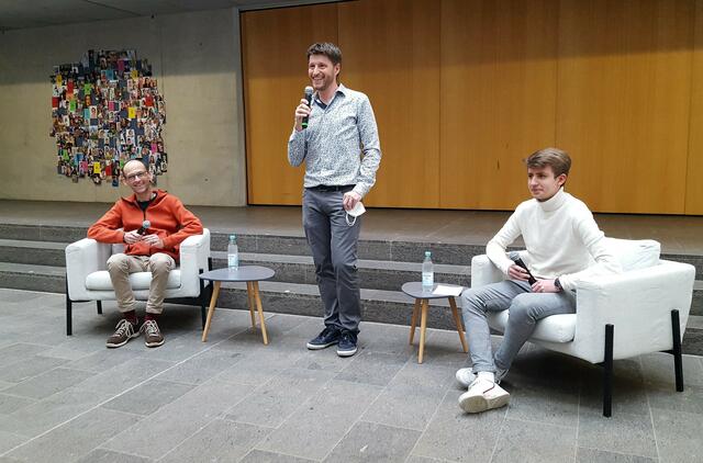 Wie das Outing ein langes Versteckspiel beendete: Schwul und katholisch ...