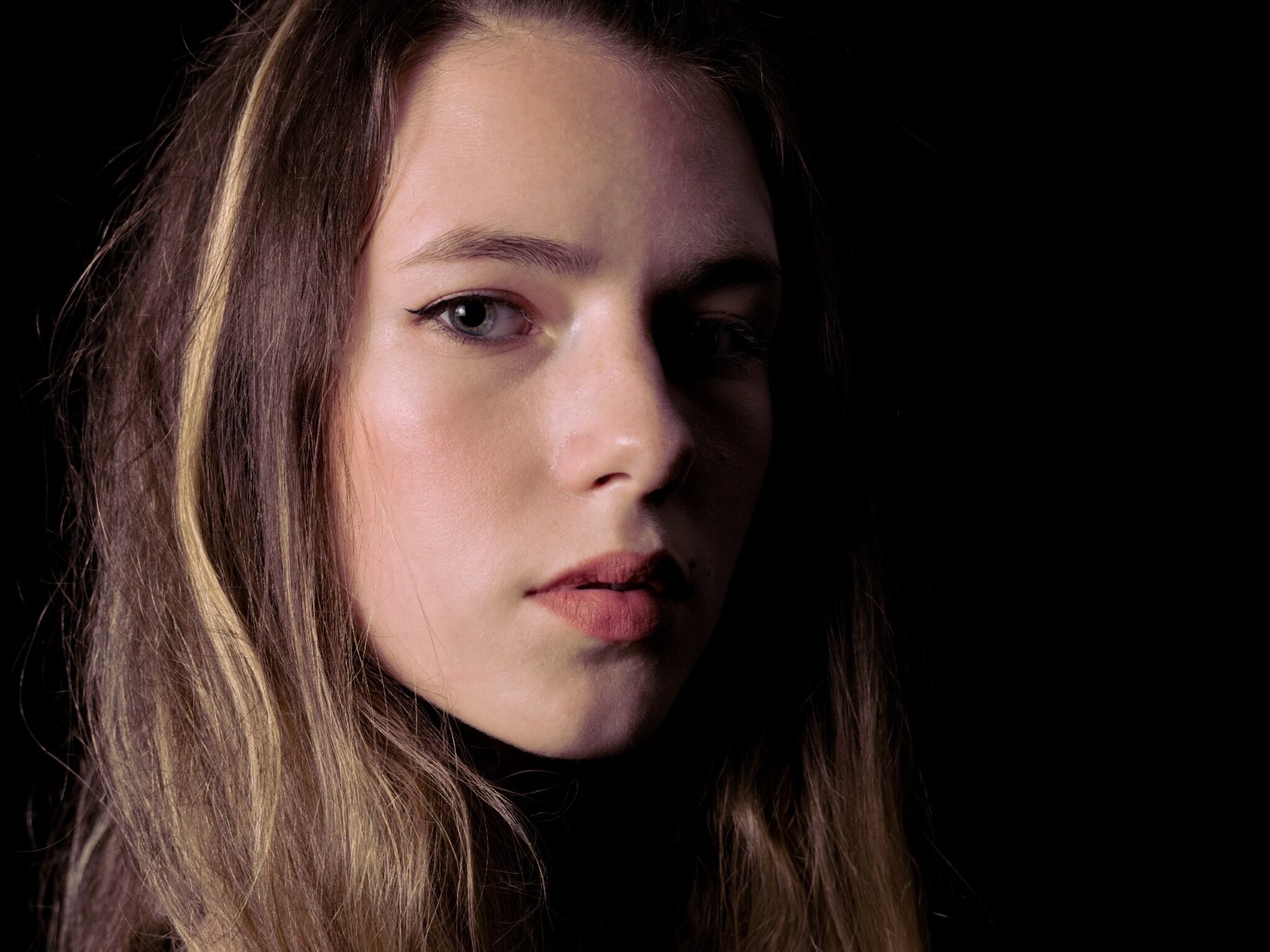 In der Weinbar "Casa del Vino": Pianistin und Sängerin Julika Elizabeth ...