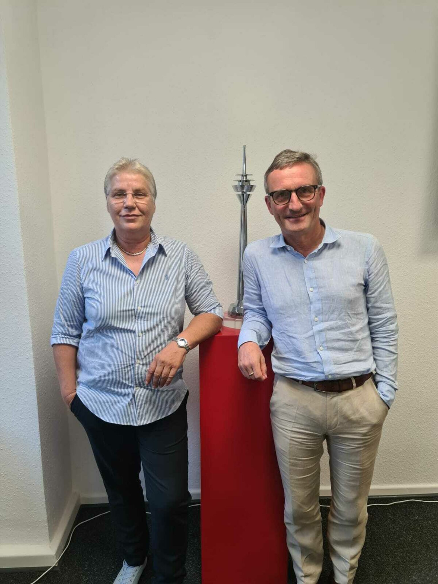 Besuch im Rathaus Düsseldorf: Thomas Geisel (SPD) las aus 'Grenzgänger ...