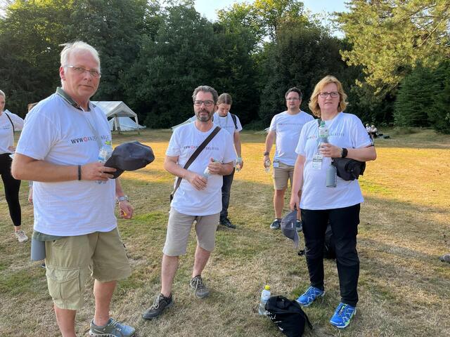 Essen: Team Walk 2022 am Baldeneysee: Das "funky" Funke-Team im Einsatz ...