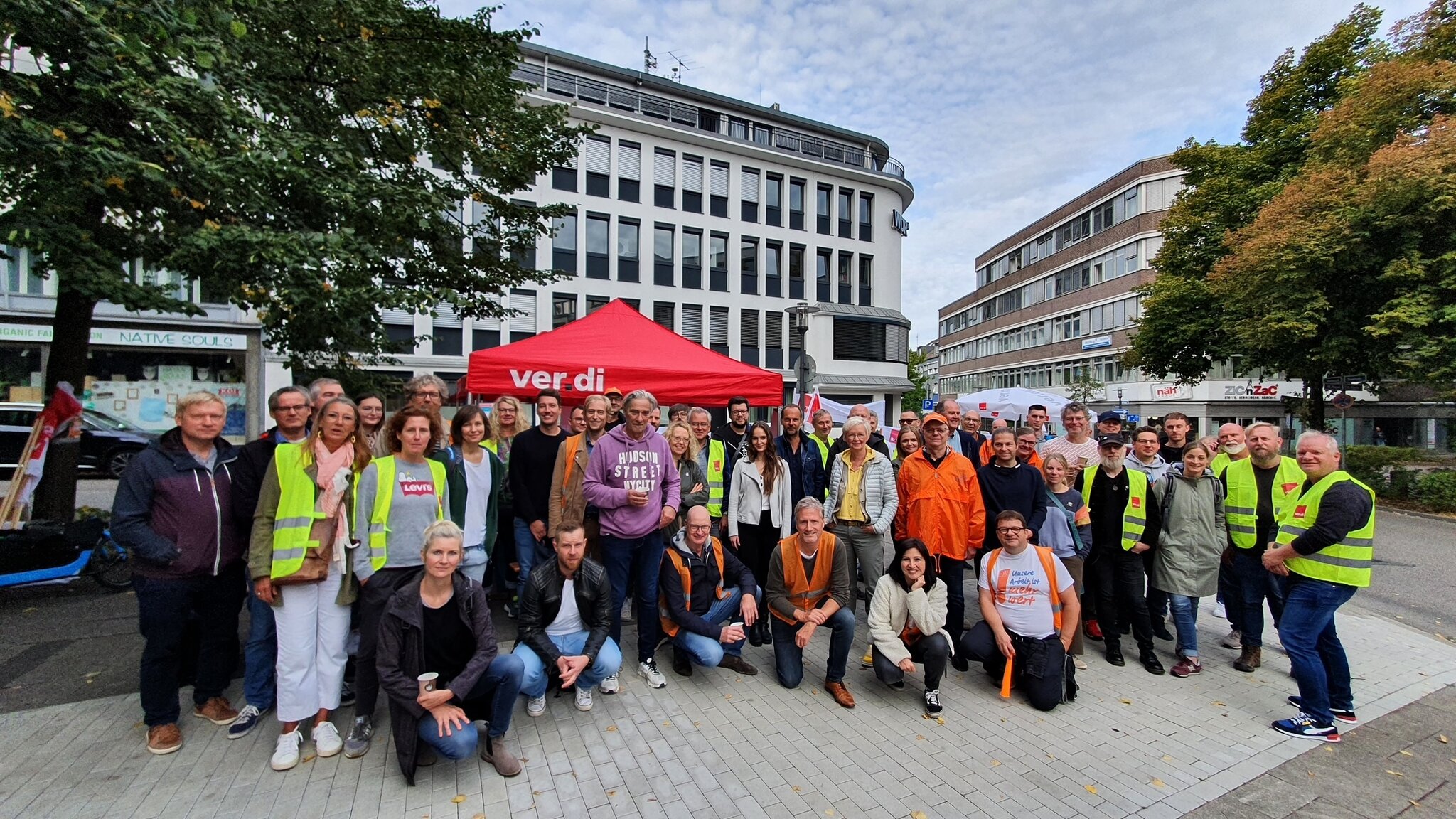 Streik beim WDR: Ruhrgebietsweite Kundgebung in Essen - Essen-Süd