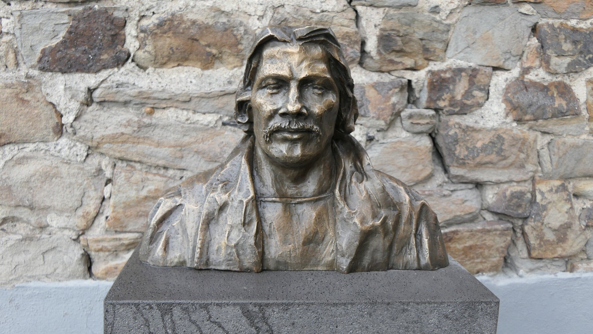 Bronzebüste: Horst Schimanski Bronzebüste - Duisburg