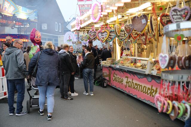 Endlich wieder Kirmes in Hamminkeln - 2022: Kirmes Bellhammi vom 23 ...