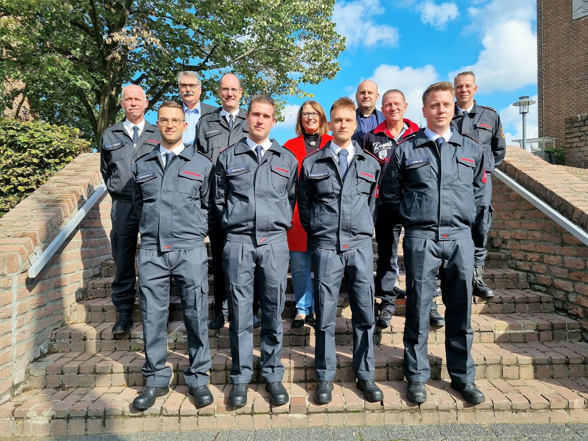 Neue Brandmeisteranwärter für die Stadt Wesel: Gegen den ...