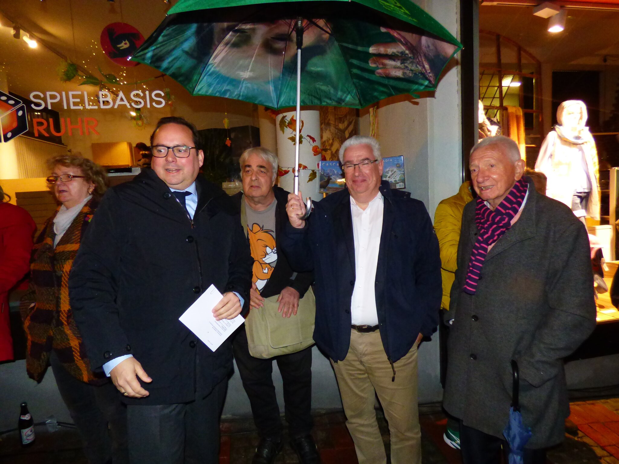Weihnachtsmarkt in Essen-Steele 2022: 46. Steeler Weihnachtsmarkt als ...