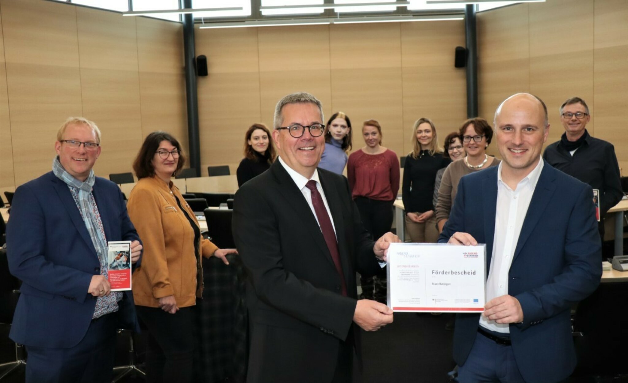 Brücken in die Eigenständigkeit: Hilfe für junge Menschen in ...