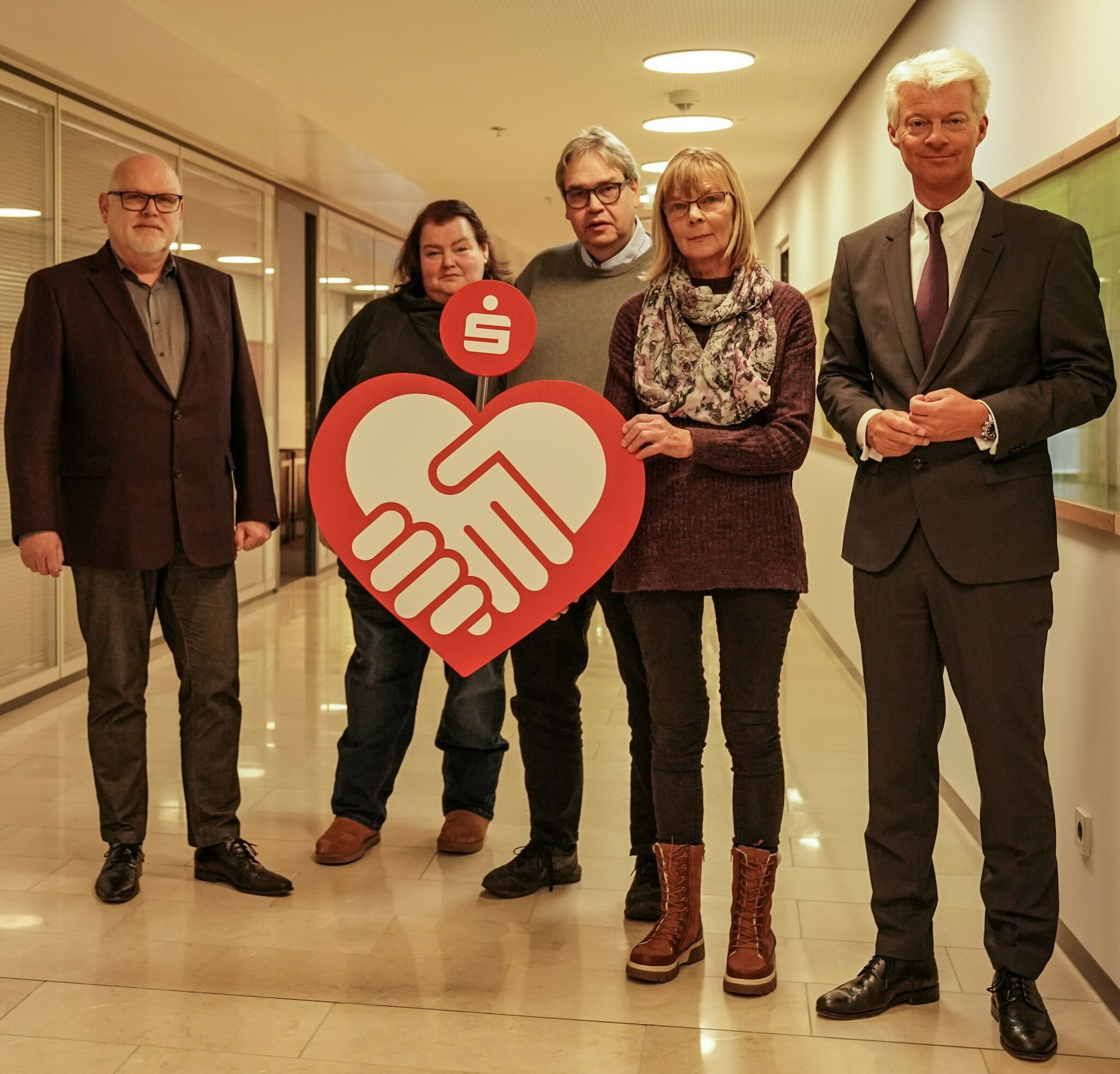 Doppelt hilft besser: Sparkasse unterstützt Projekte mit ...