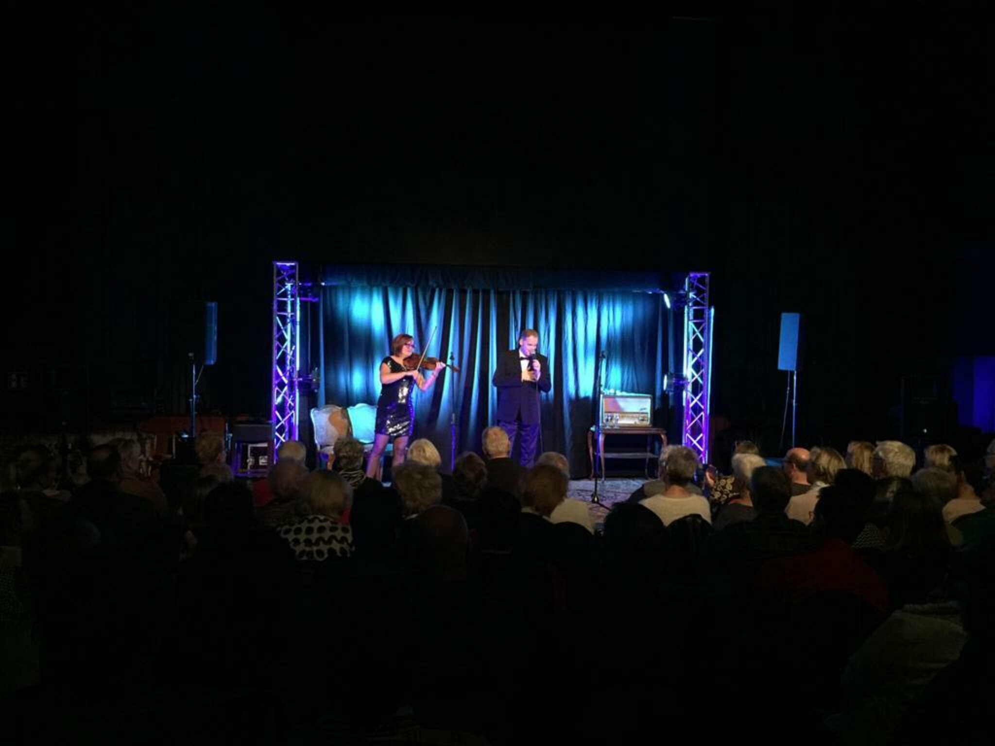 Silvestershow im SCALA Kulturspielhaus, Wesel: Tribute to Frank Sinatra ...