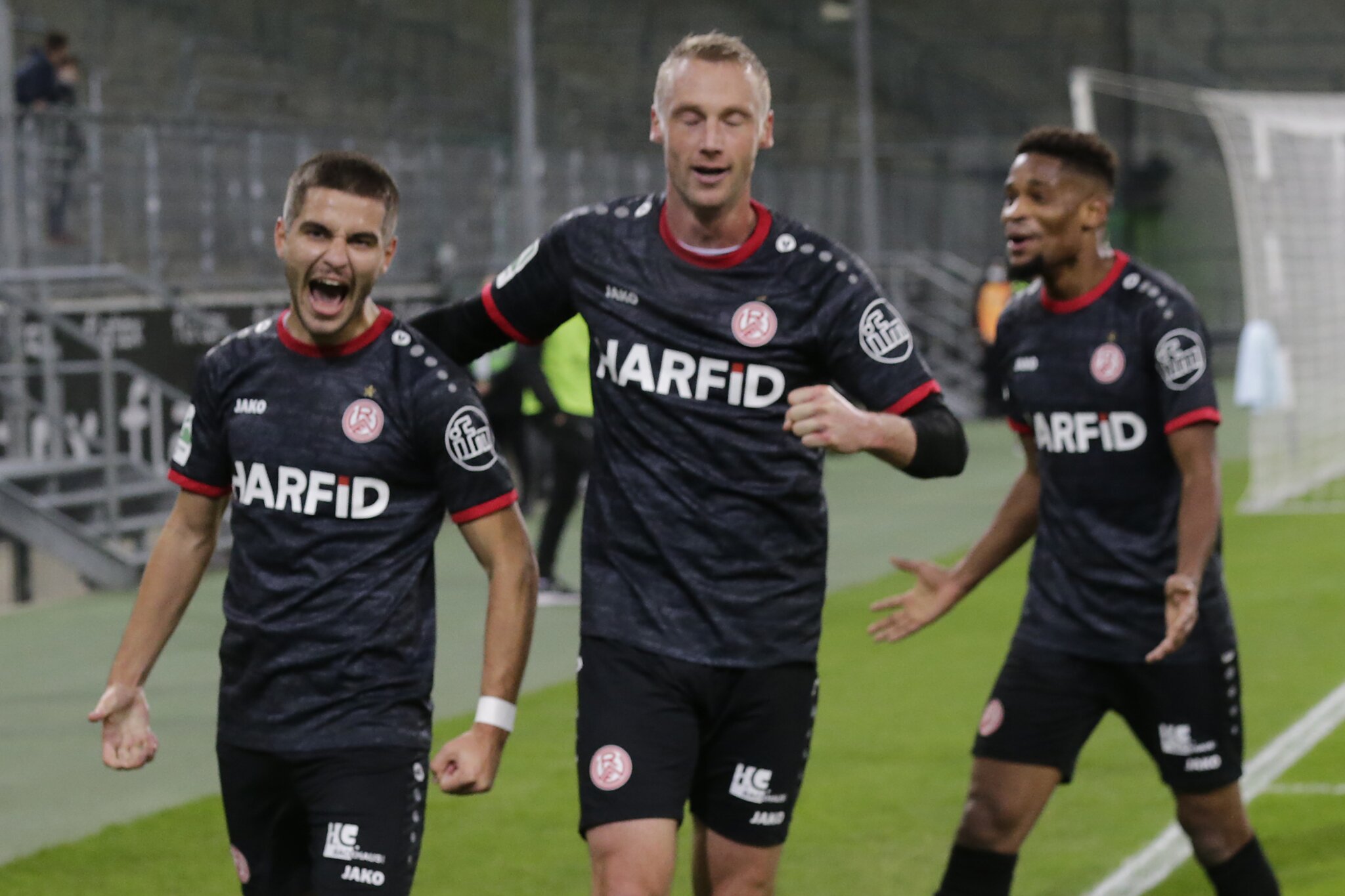 RWE leiht Erolind Krasniqi aus: Offensivspieler wechselt zu Teutonia ...