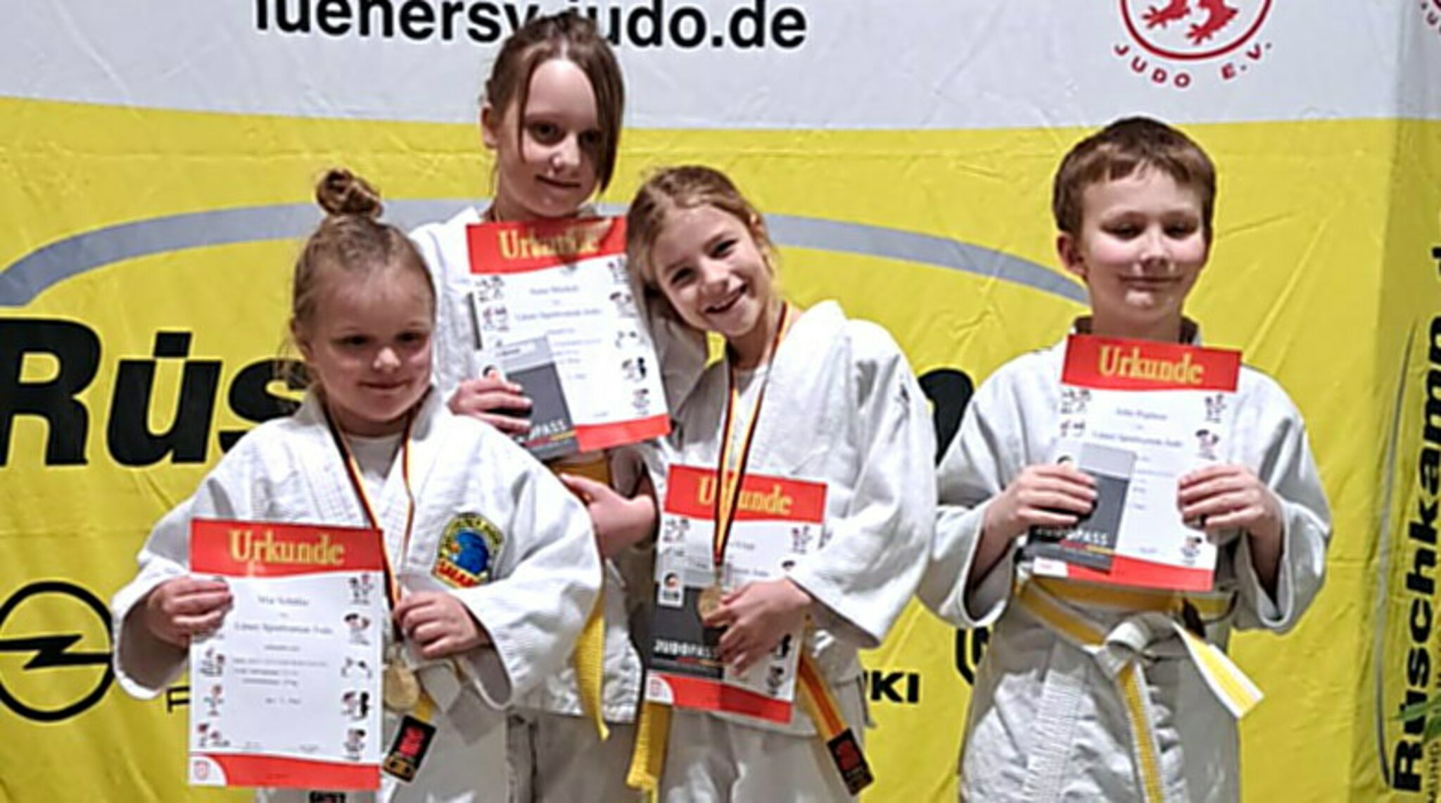 Kreismeisterschaft und Turnier in Lünen: Acht Goldmedaillen für Judoka ...