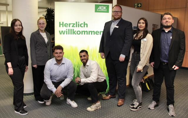 Eigenverantwortung in der Ausbildung: AOK-Azubis übernehmen für zwei ...