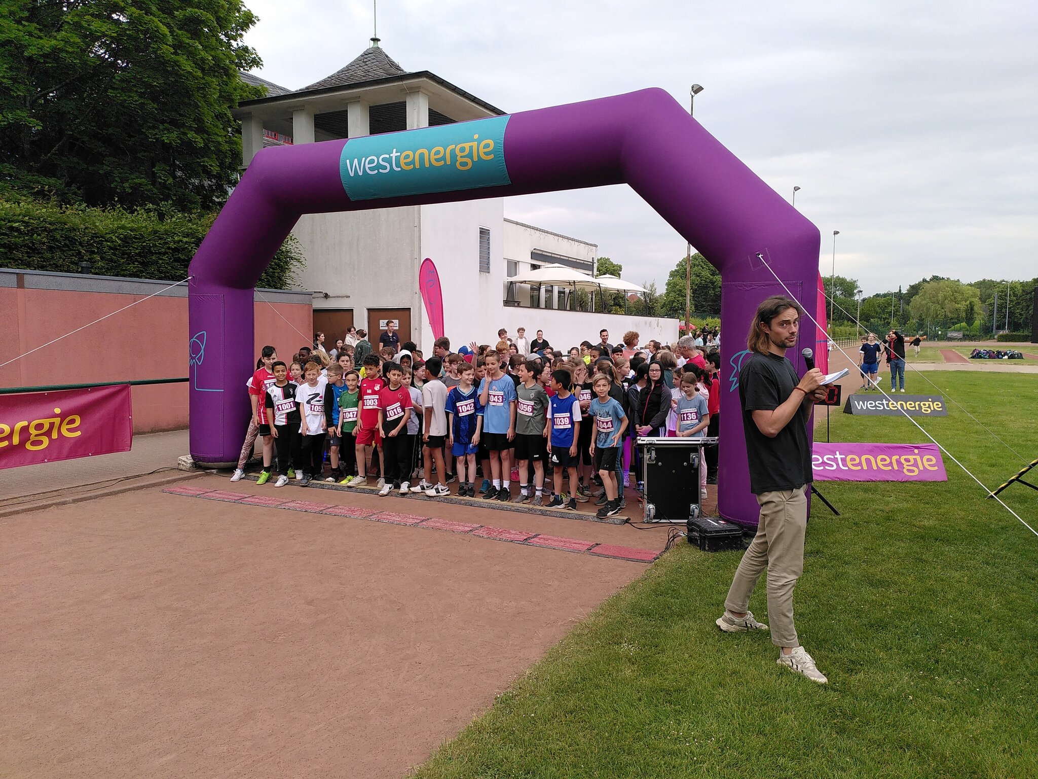 Schulwettbewerb stärkt den Gemeinschaftssinn der Karl-Ziegler-Schüler*innen und fördert ihre ...