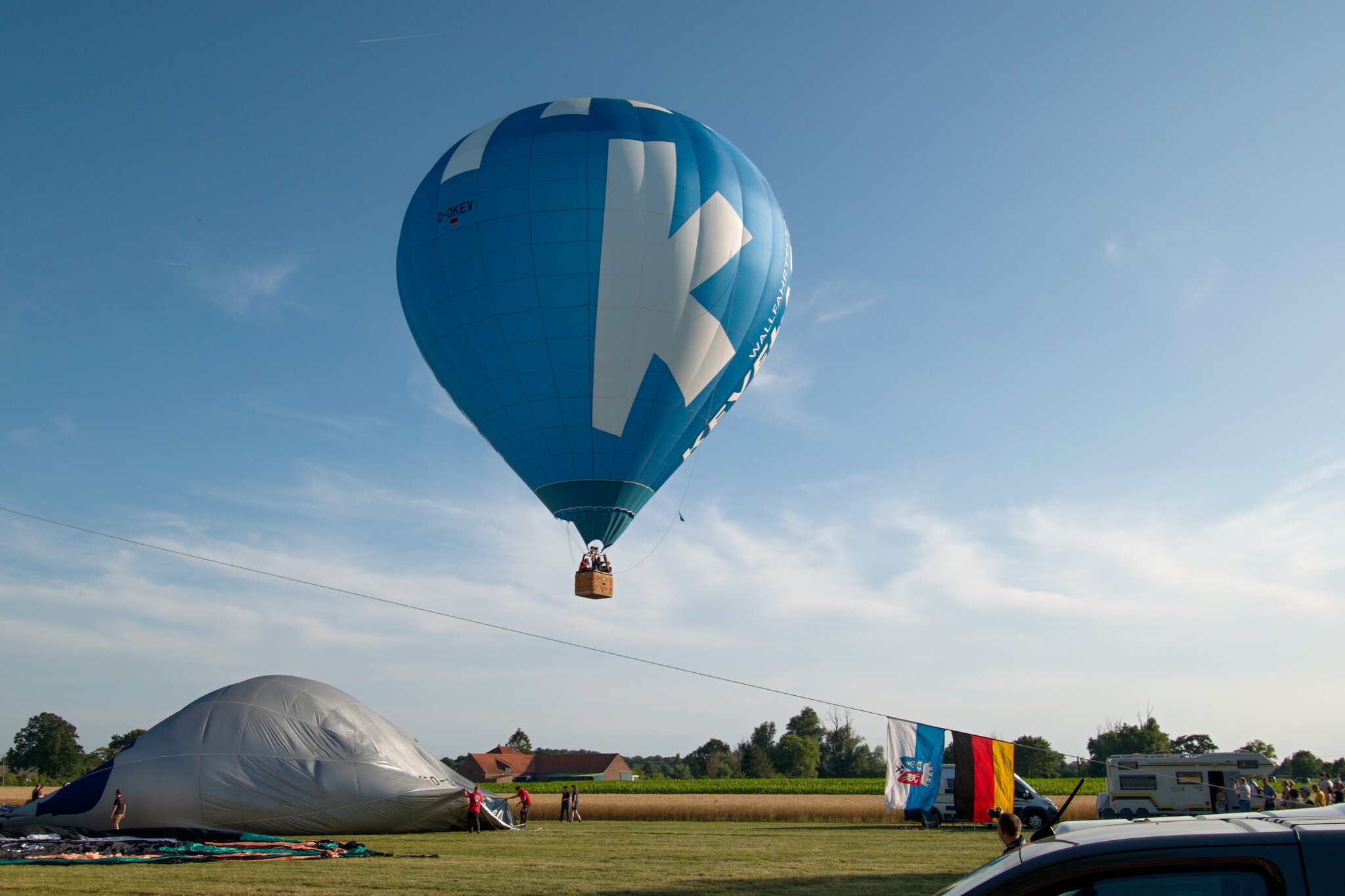Kevelaerer Heißluft-Ballon-Festival: Völlig losgelöst ... - Emmerich am ...