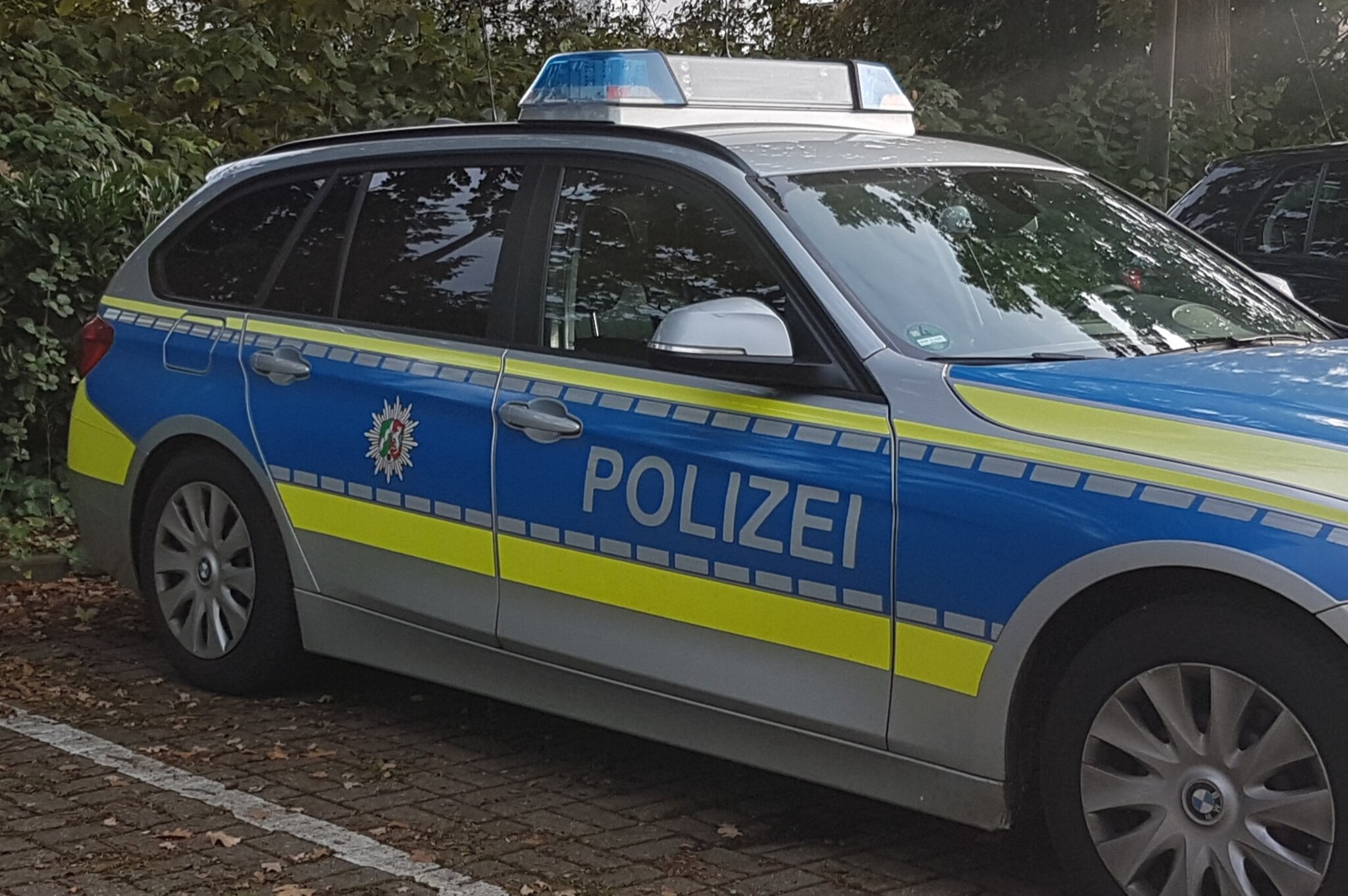 Polizei sucht Zeugen: 13- Jährige Radfahrerin auf der Brüner Landstraße durch anderen Radfahrer ...