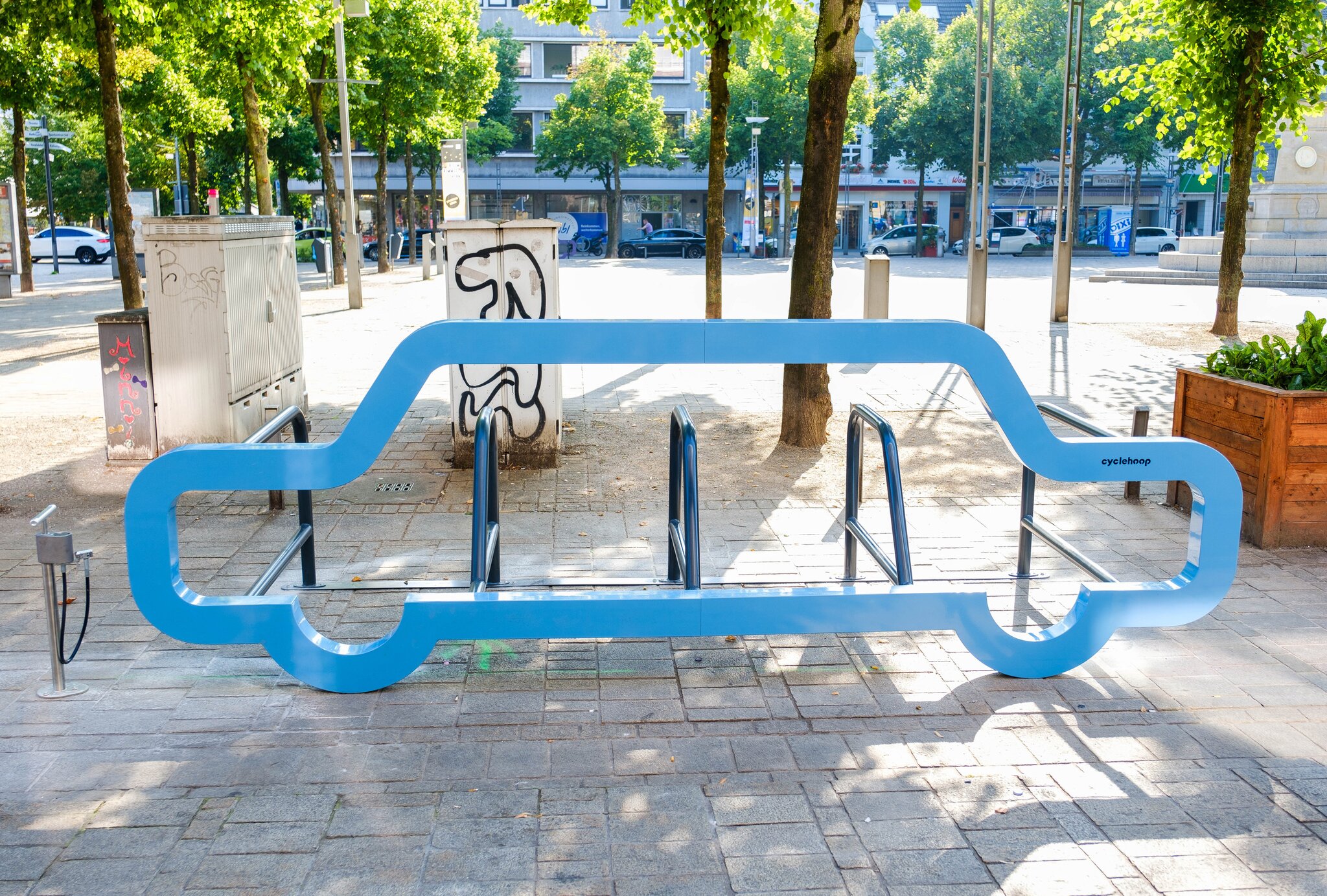 Car-Bike Ports: Drei neue Car-Bike-Ports schaffen Platz für 30 ...
