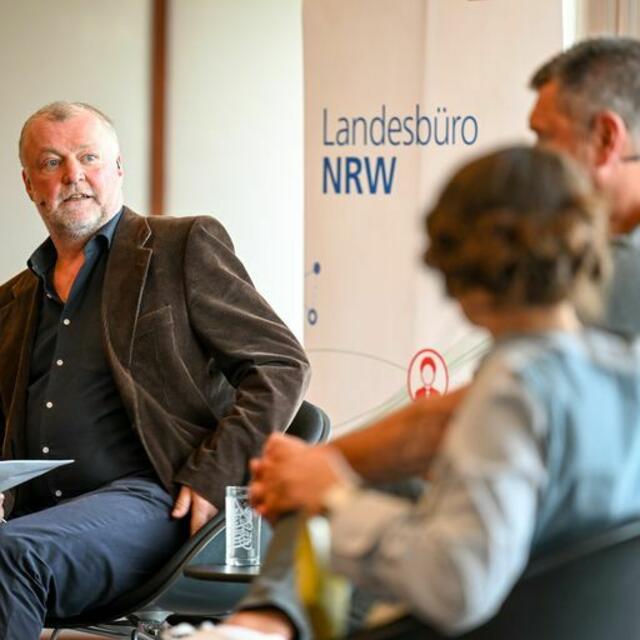 PODIUMS-REIHE: WAS KANN KUNST?: Was sagt ein Fotograf über sein ...