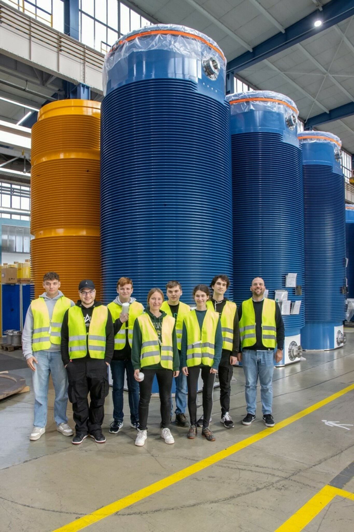 Energy-Science-Projektkurs der Karl-Ziegler-Schule besucht CASTOR ...