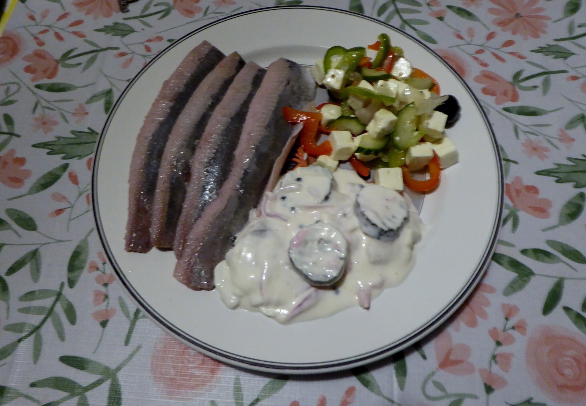 Frischer Fisch, Matjes, Auswahl,Salate,Hering: Frischer Fischeinkauf ...