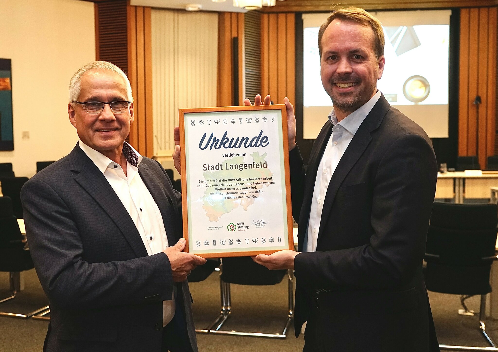Langenfeld schließt sich Stiftung an: Zur Förderung der Kultur ...