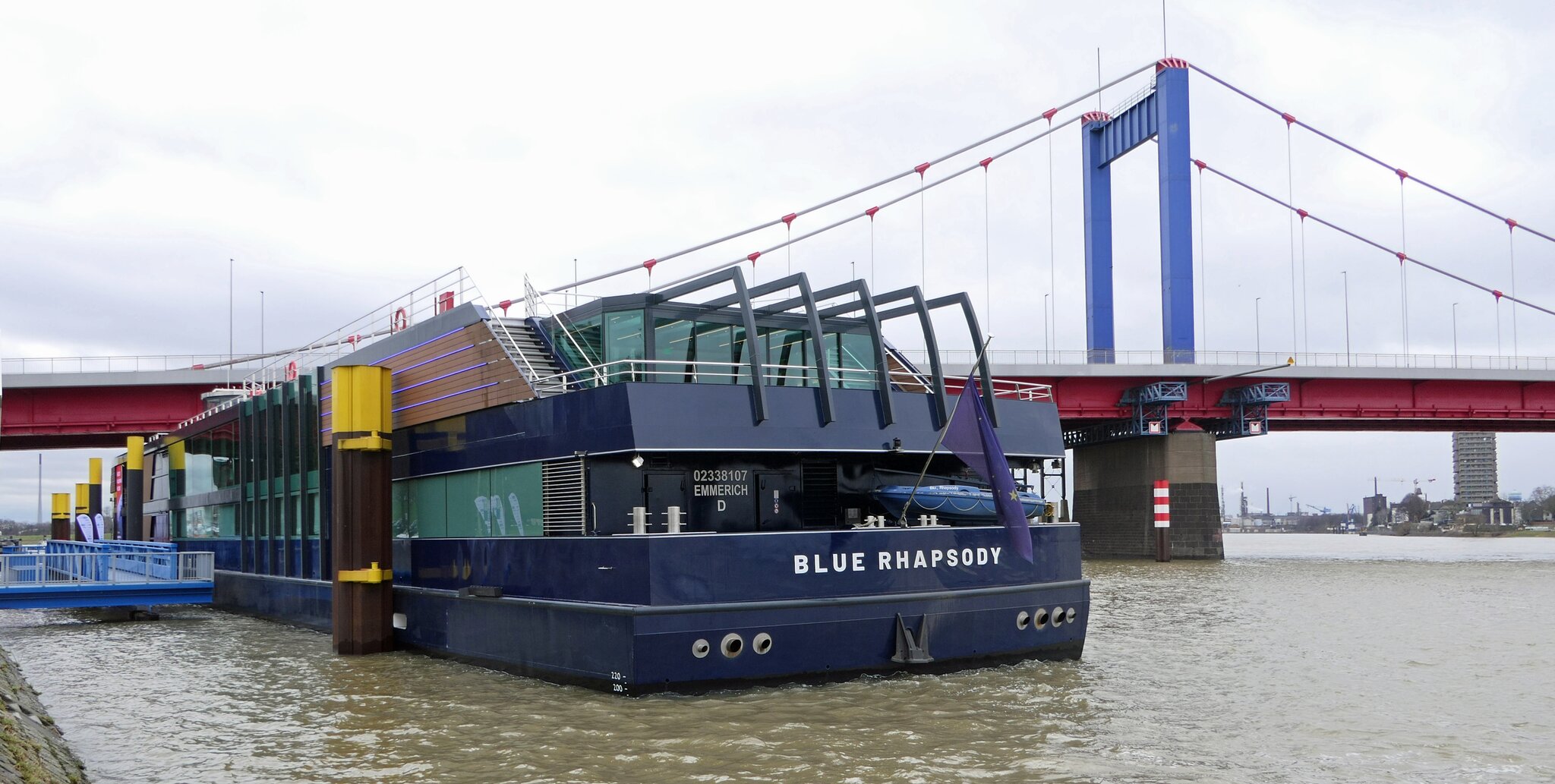 Schiff: Blue Rhapsody - Duisburg