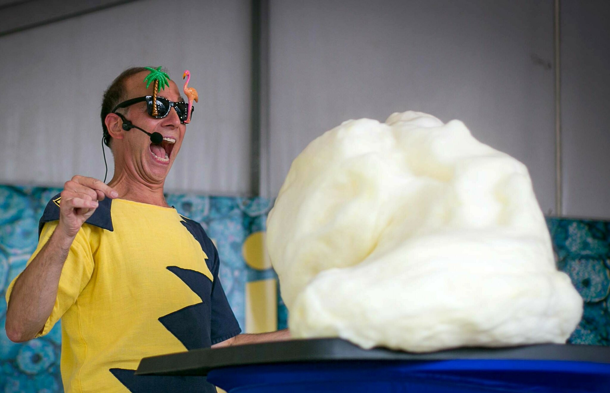 Verrücktes Zauber-Labor in der Notkirche Duisburg: Karten für "Magic ...