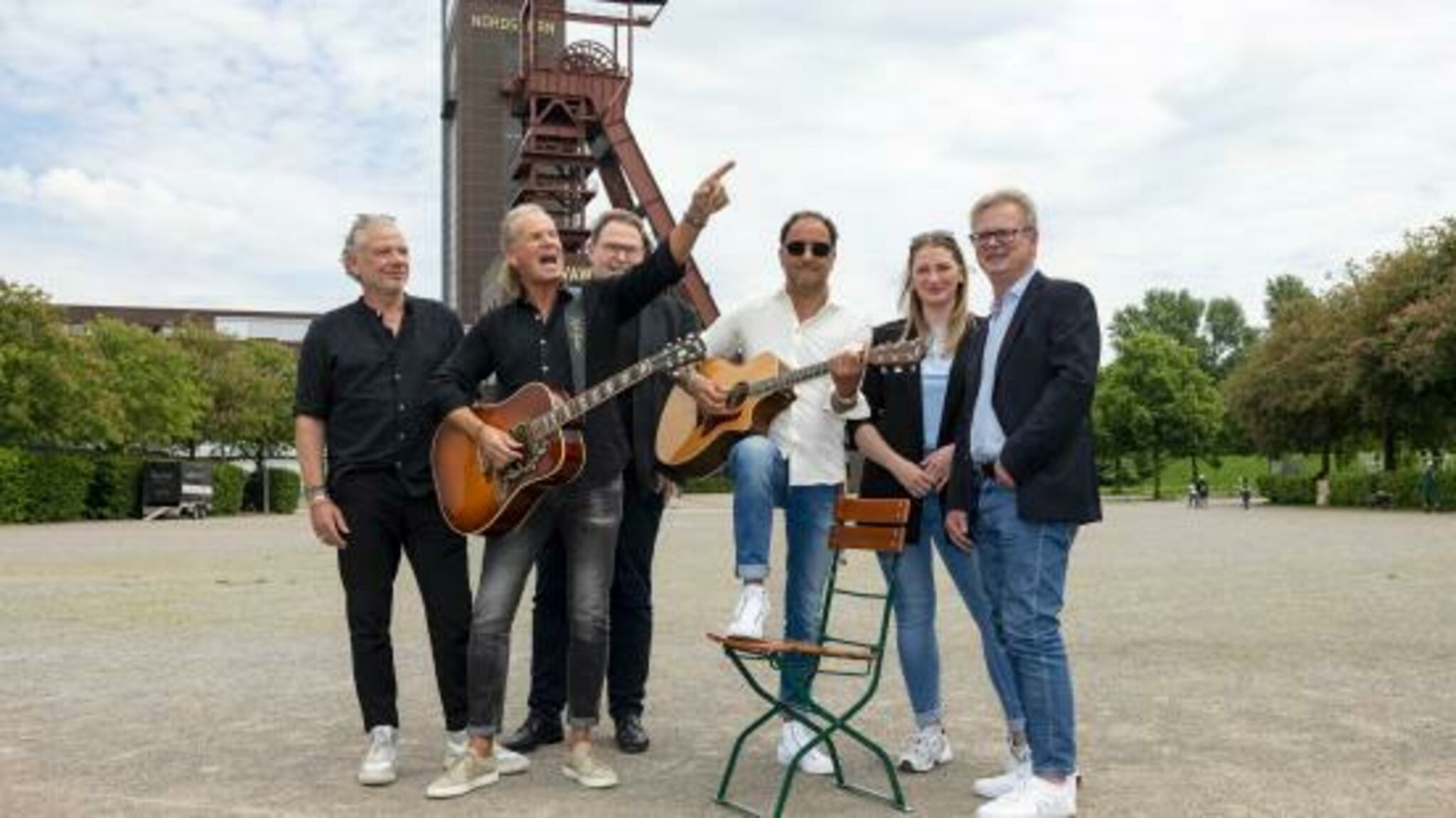 Der Fußball-Sommer in Gelsenkirchen kann kommen!: Freunde und Fans ...