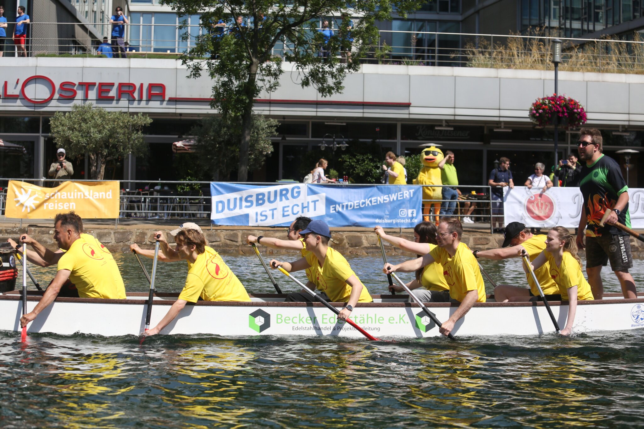 Drachenboot-Fun-Regatta im Innenhafen Duisburg: Mit Marina-Markt und ...
