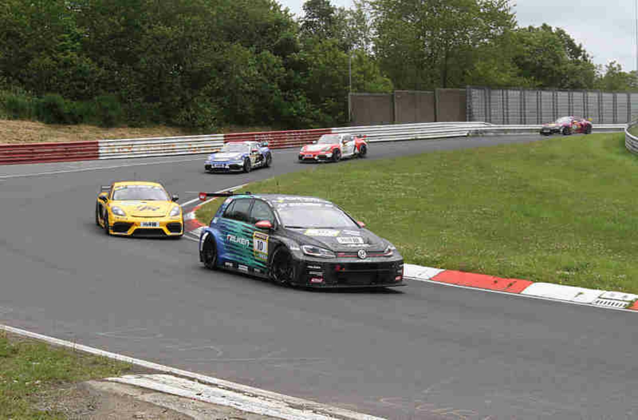 Motorsport: ROWE 6h Rennen NLS - Duisburg