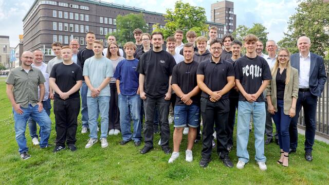 EMSCHER LIPPE ENERGIE: Mit Rekordzahl ins neue Ausbildungsjahr ...