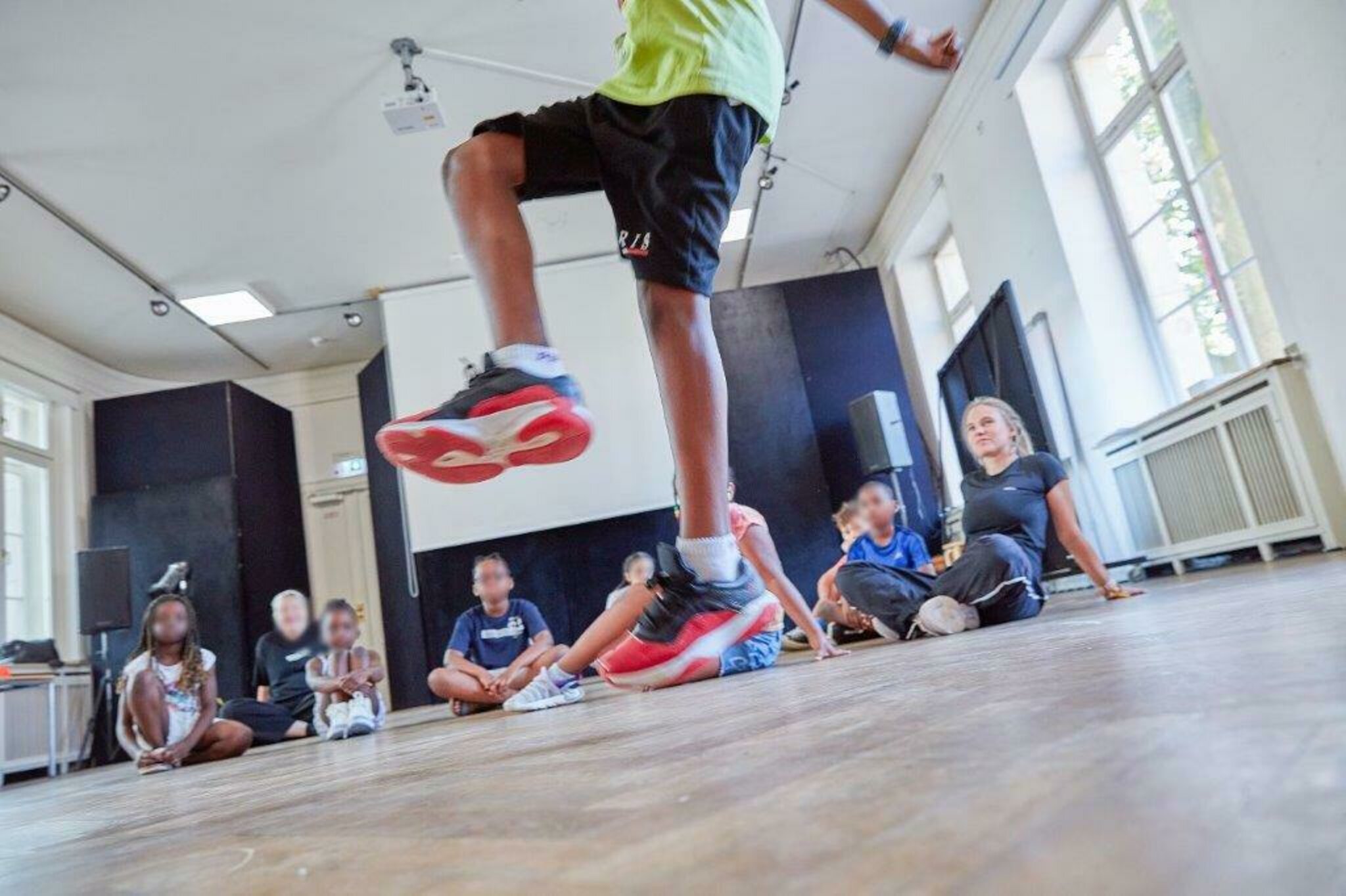 GeKLAPPT! - Fußball trifft auf Tanz: Klapping Moves-Workshop von ...