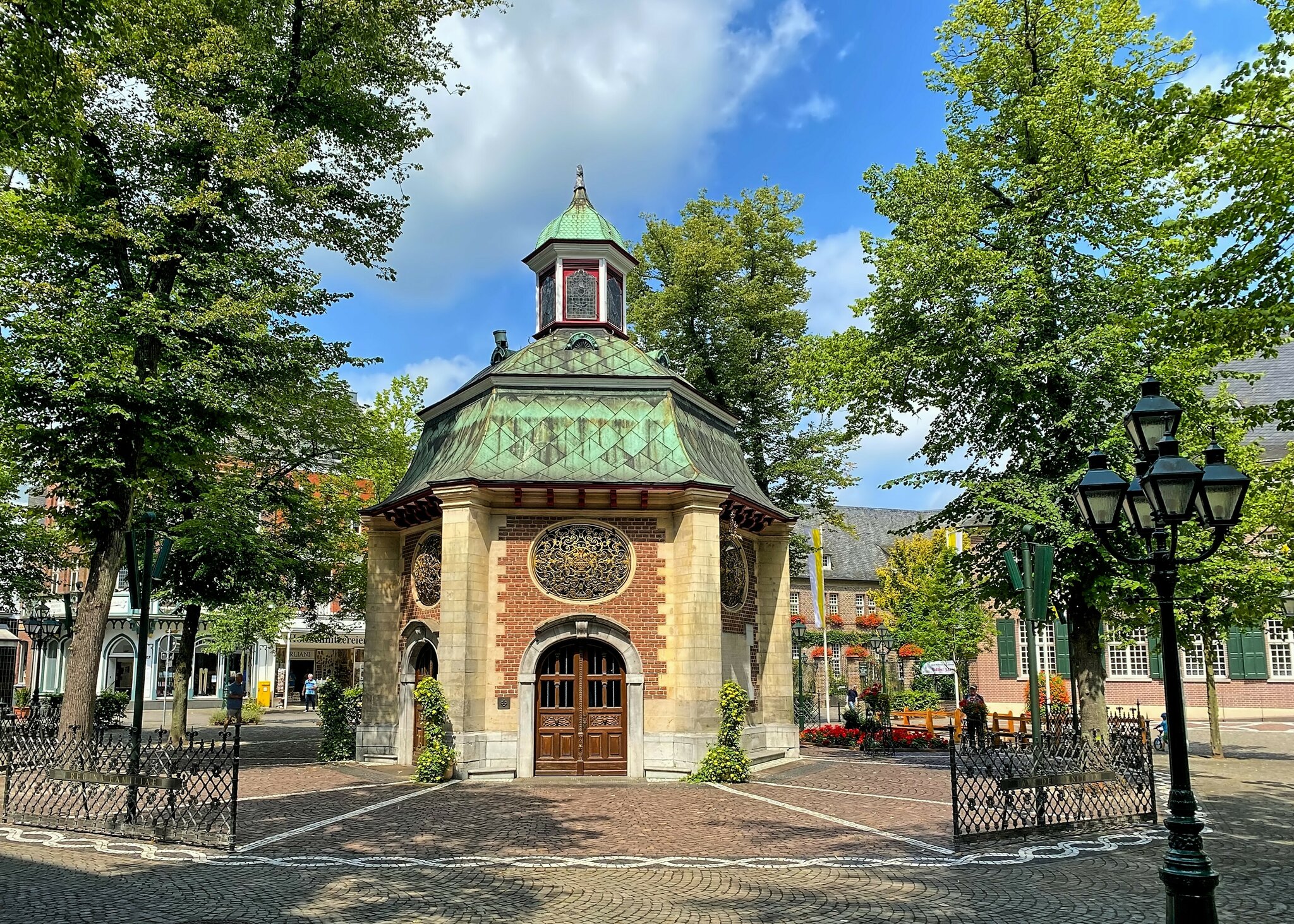 Kerzen, Kirchen, Kapellen und mehr: Kevelaer: Unterwegs am Niederrhein ...
