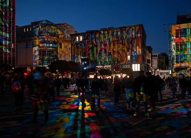 Essen Light Festival 2024: Lichtkunst verzaubert die Innenstadt - Essen
