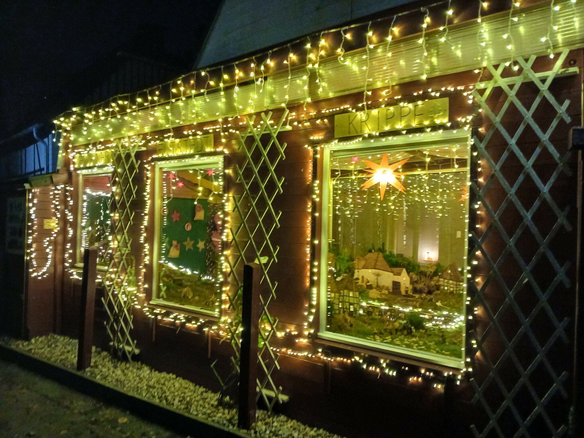 Mendener Altstadt Krippe: Altstadt Krippe wieder bis Ende Januar 2025 ...