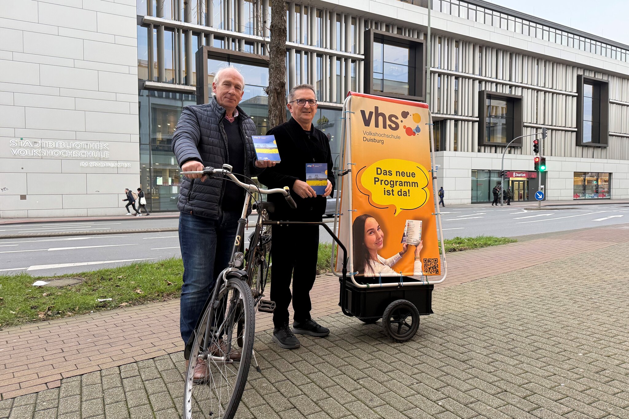 Bildungsangebote für alle: Gedrucktes VHS-Programm für Frühjahr 2025 ...