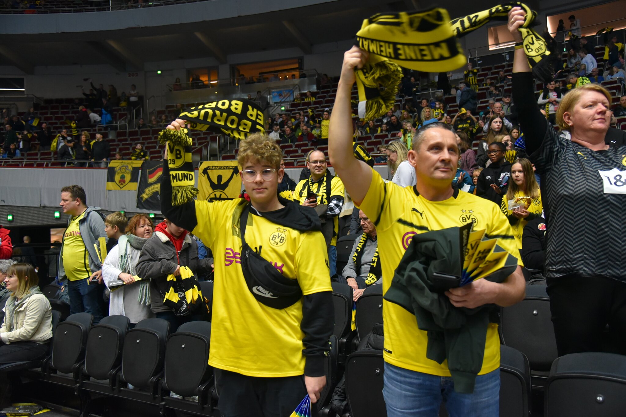 BVB Damenhandball Bundesliga: Der BVB gewinnt gegen FRISCH AUF GÖPPINGEN nach großem Kampf ...