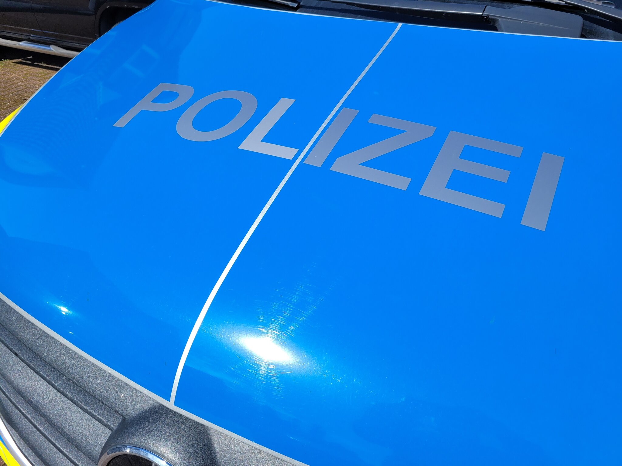 Fußgängerin angefahren: Polizei bittet um Zeugenhinweise nach Unfallflucht - Hamminkeln