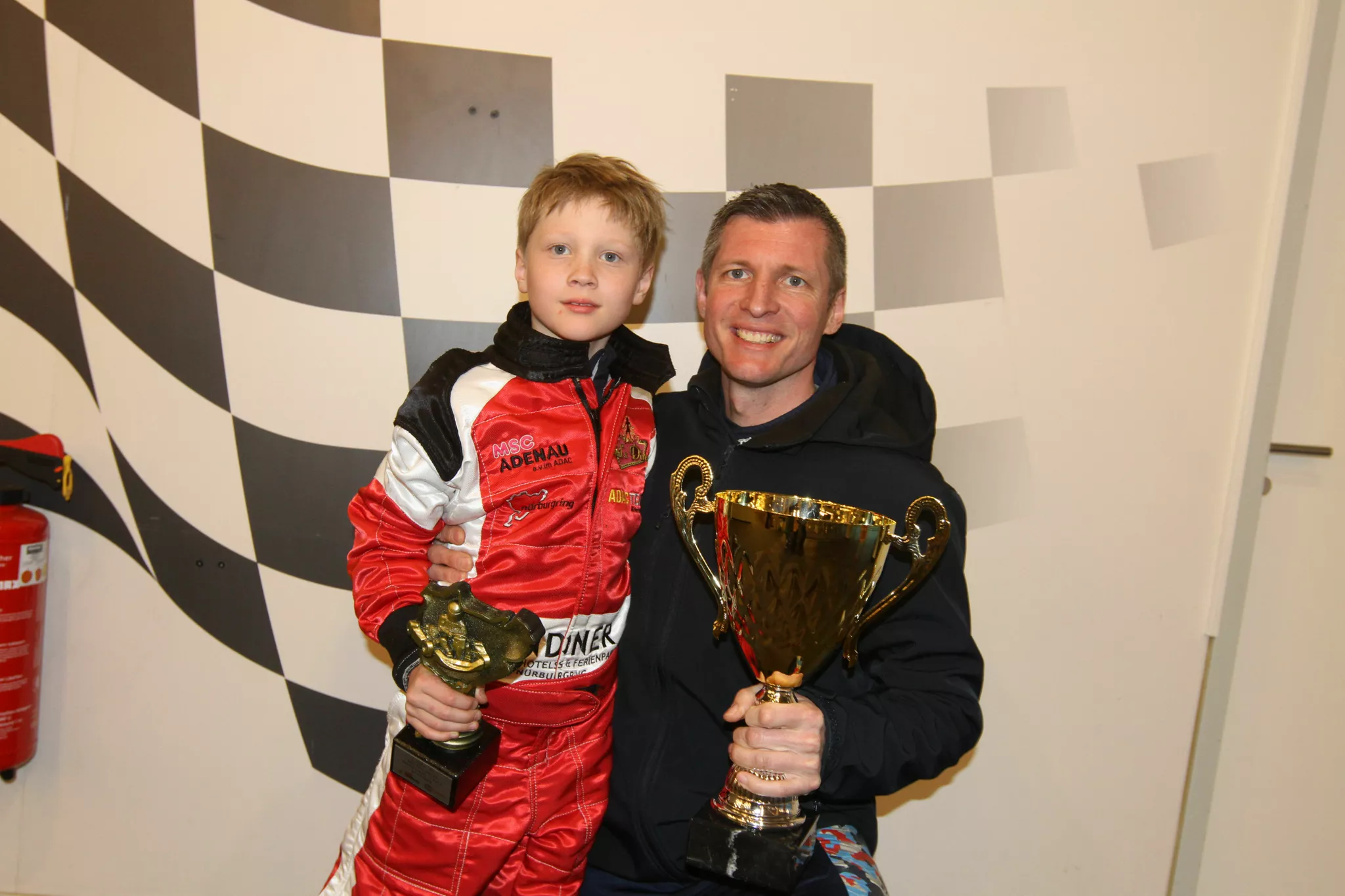 Motorsport: Vater und Sohn Bohrer vom AMC Duisburg gewinnen zwei Rennen ...