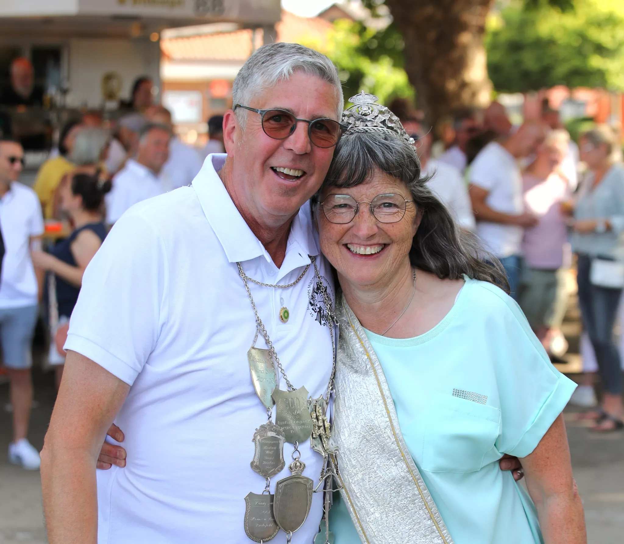 Schützenfest in Dingden - Vorstandskollege: Michael Lamers ist neuer Schützenkönig in Dingden ...