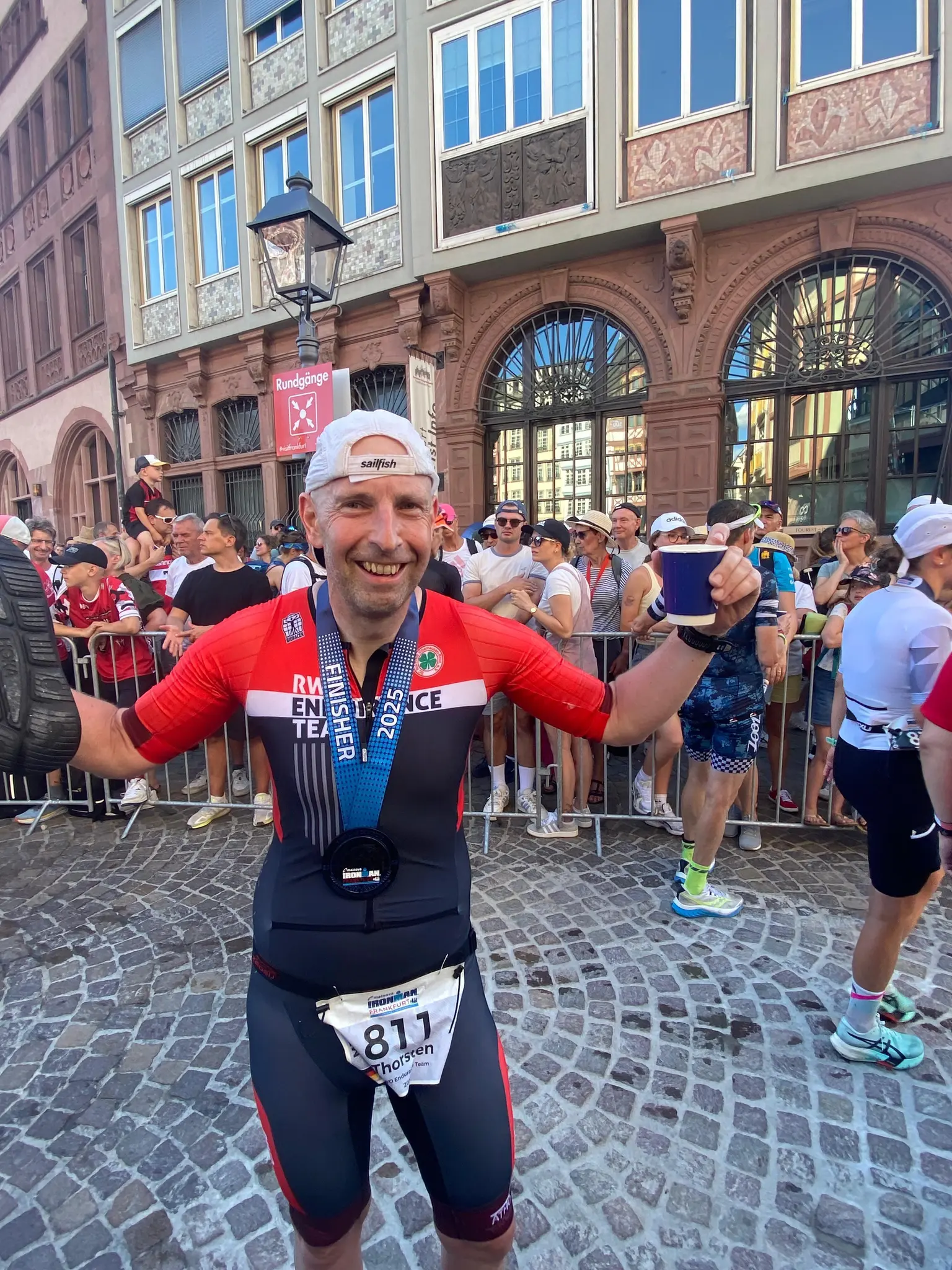 Ironman Frankfurt: RWO-Athleten trotzen den Extrembedingungen - Oberhausen