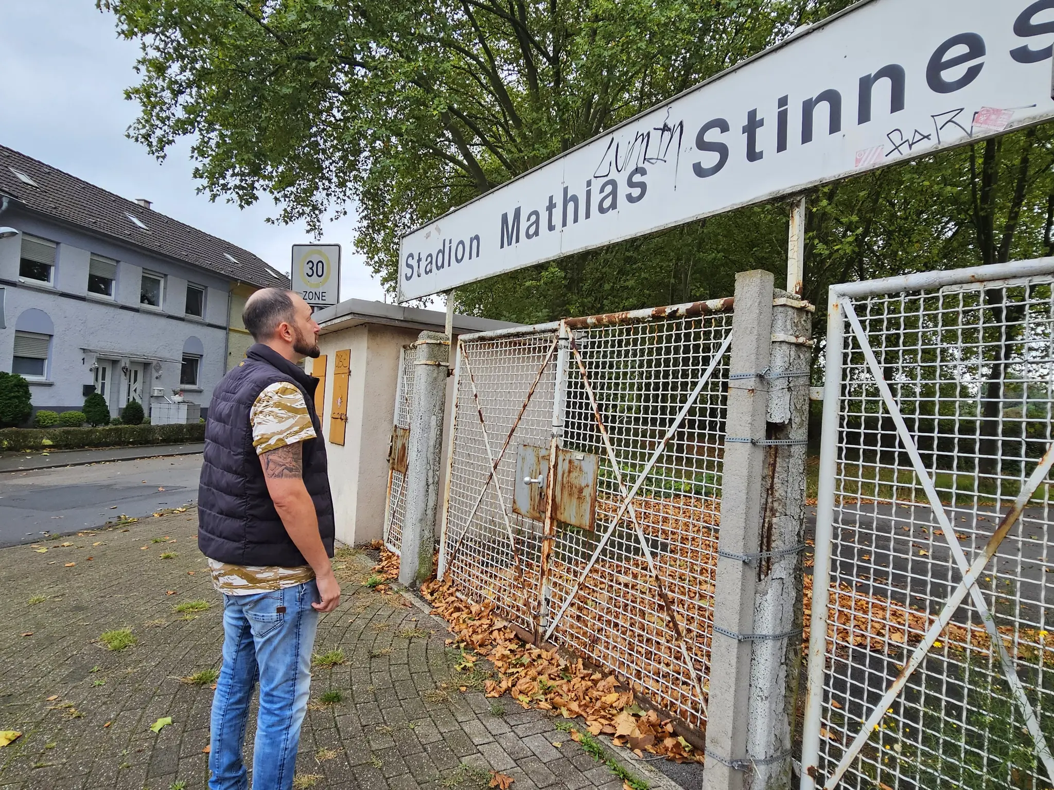 Mathias-Stinnes-Stadion – Schandfleck am Ortseingang - Essen-Nord