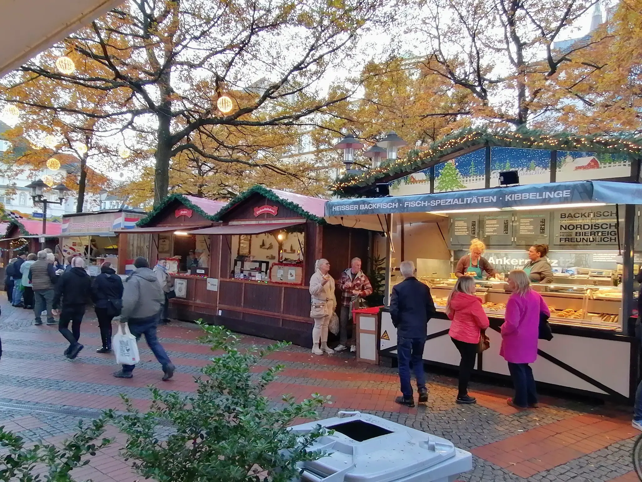 Wieder als einer der Ersten: 49. Steeler Weihnachtsmarkt ist eröffnet ...
