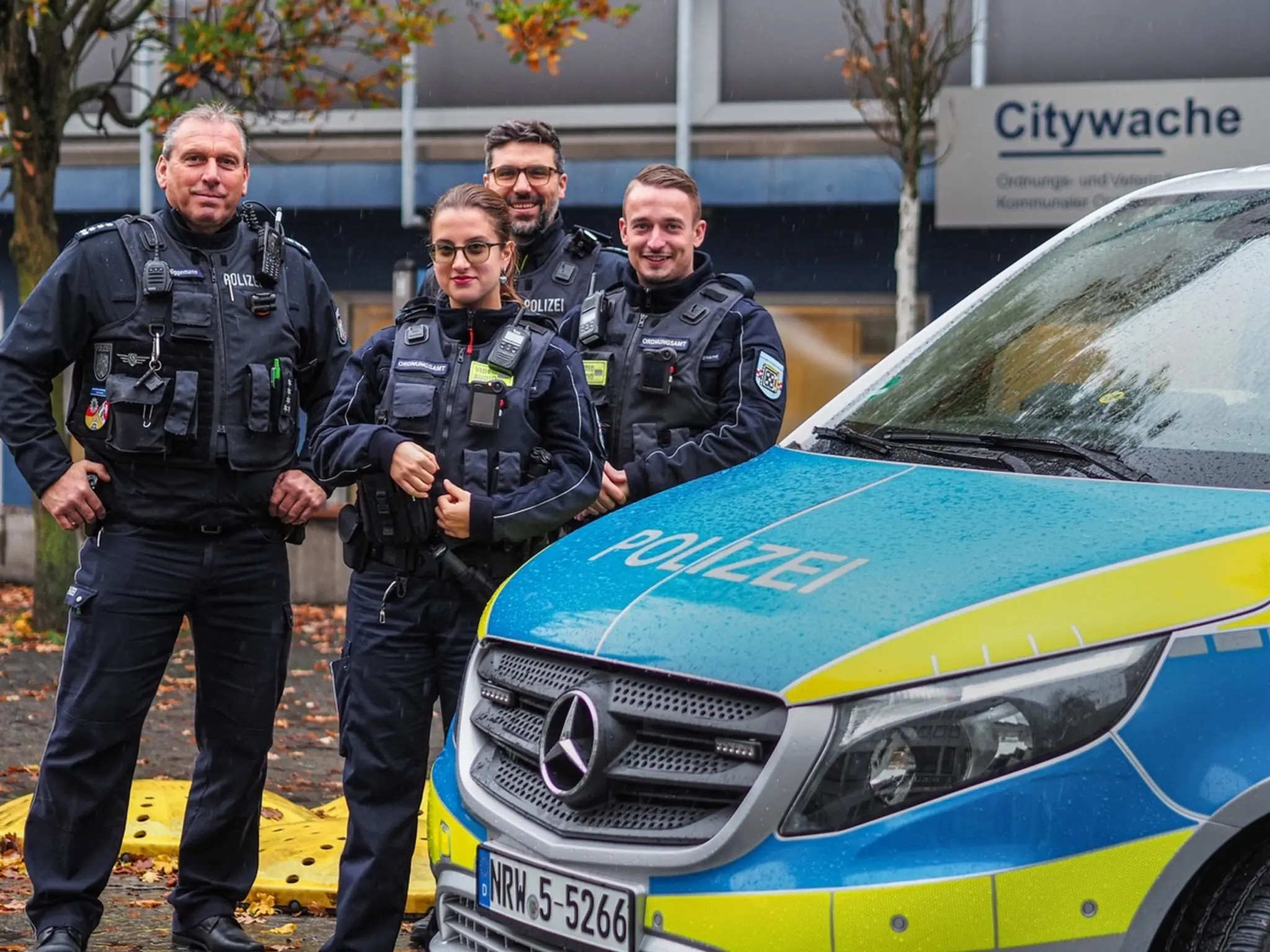 Polizei Bochum: Verstärkte Präsenz auf dem Bochumer Weihnachtsmarkt ...