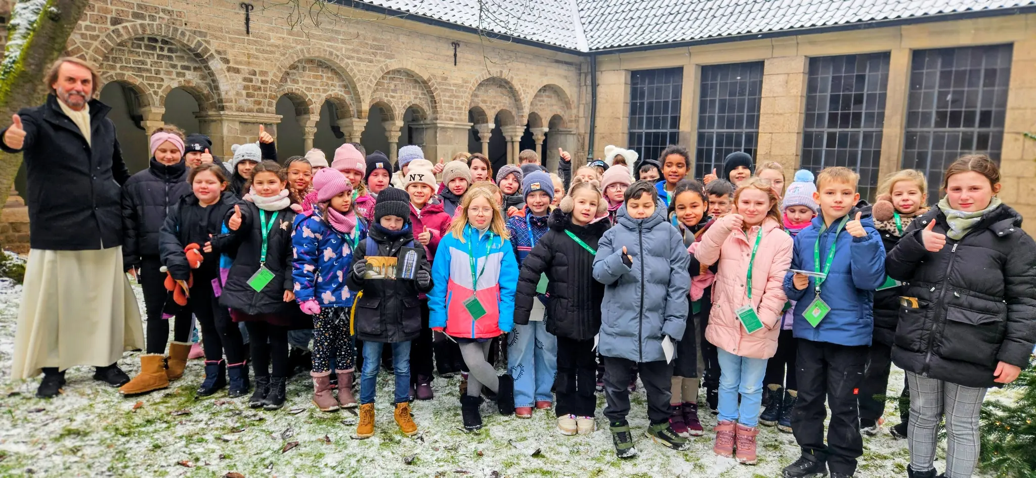Kloster-Führung: Wo Pater Tobias lebt - Kommunionkinder entdecken das ...