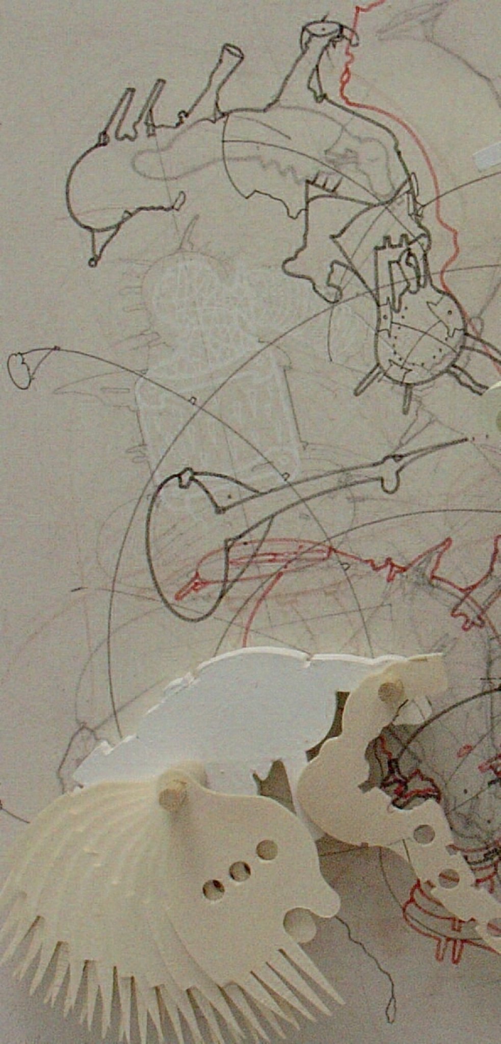 Georg Meissner zeigt Objekte, Installationen und Rollbilder in der ...