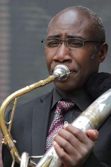 Jazzlegende Rod Mason mit seiner Hot Five mit neuer TOP-Besetzung ...