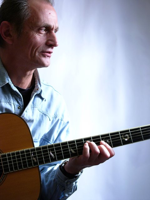 MARIO HENÈ - LIEDERMACHER - LEGENDE DER 70ER LIVE IN KAMEN 05.12.15 ...